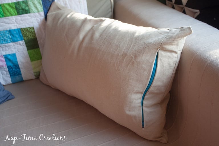 20 Throw Pillow Tutorials - Life Sew Savory