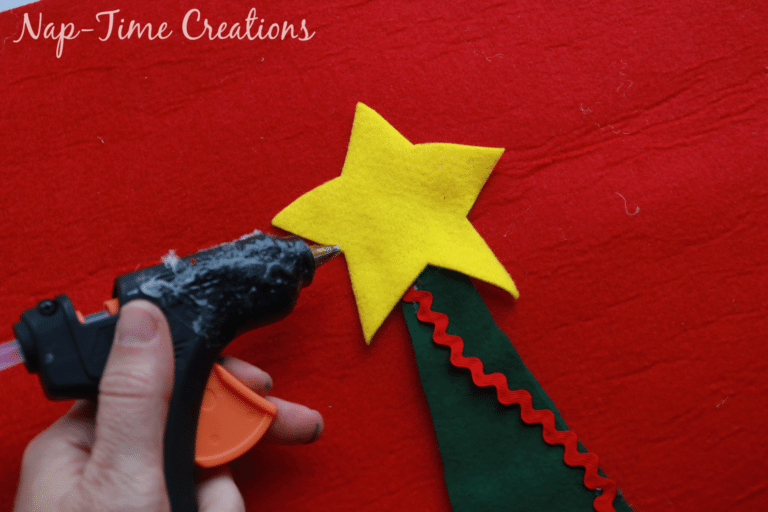 Felt Christmas Tree Growth Chart - a no sew project - Life Sew Savory