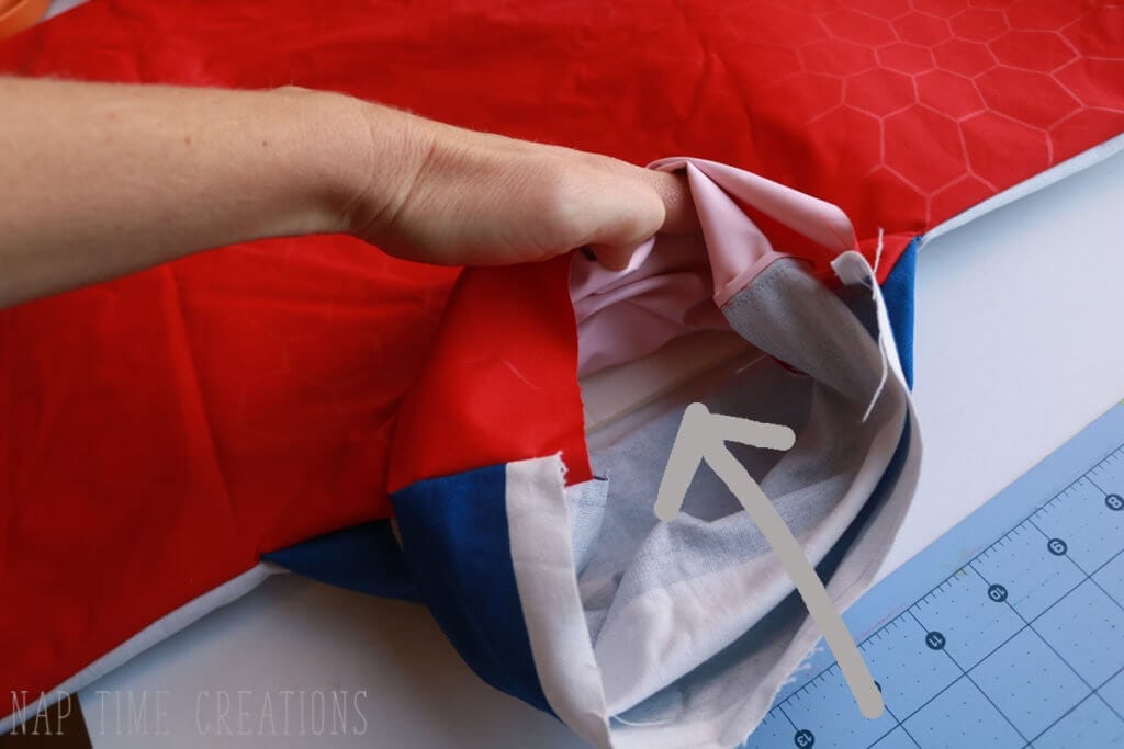 Casserole Carrier with Zipper Tutorial - Life Sew Savory