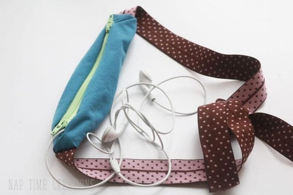 Electronic holder running belt sewing DIY - Life Sew Savory