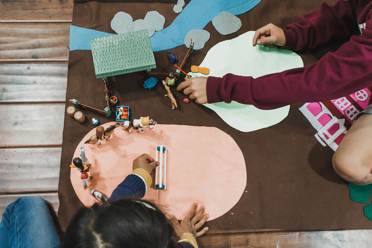 How to Make a Felt Play Mat - for PLAYMOBIL - Life Sew Savory