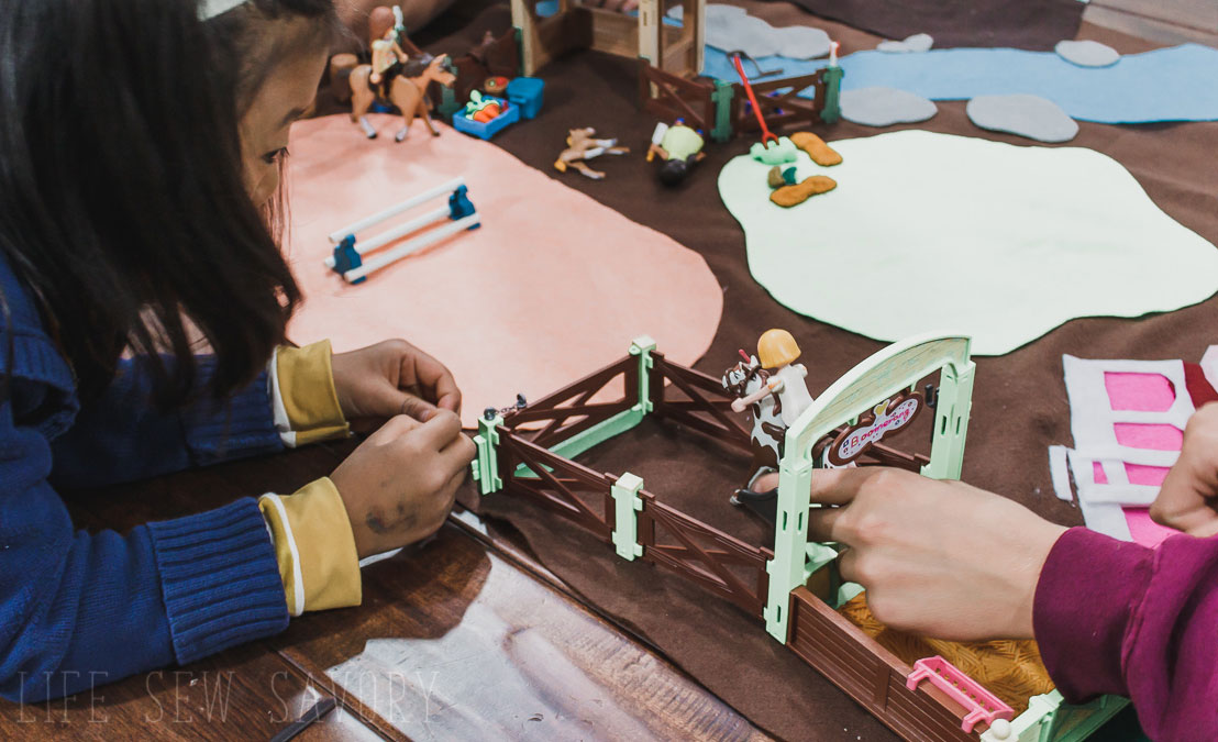 How to Make a Felt Play Mat - for PLAYMOBIL - Life Sew Savory