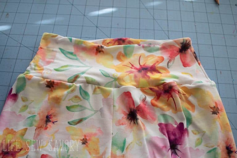 Contoured Waistband Sewing Tutorial - For Leggings - Life Sew Savory
