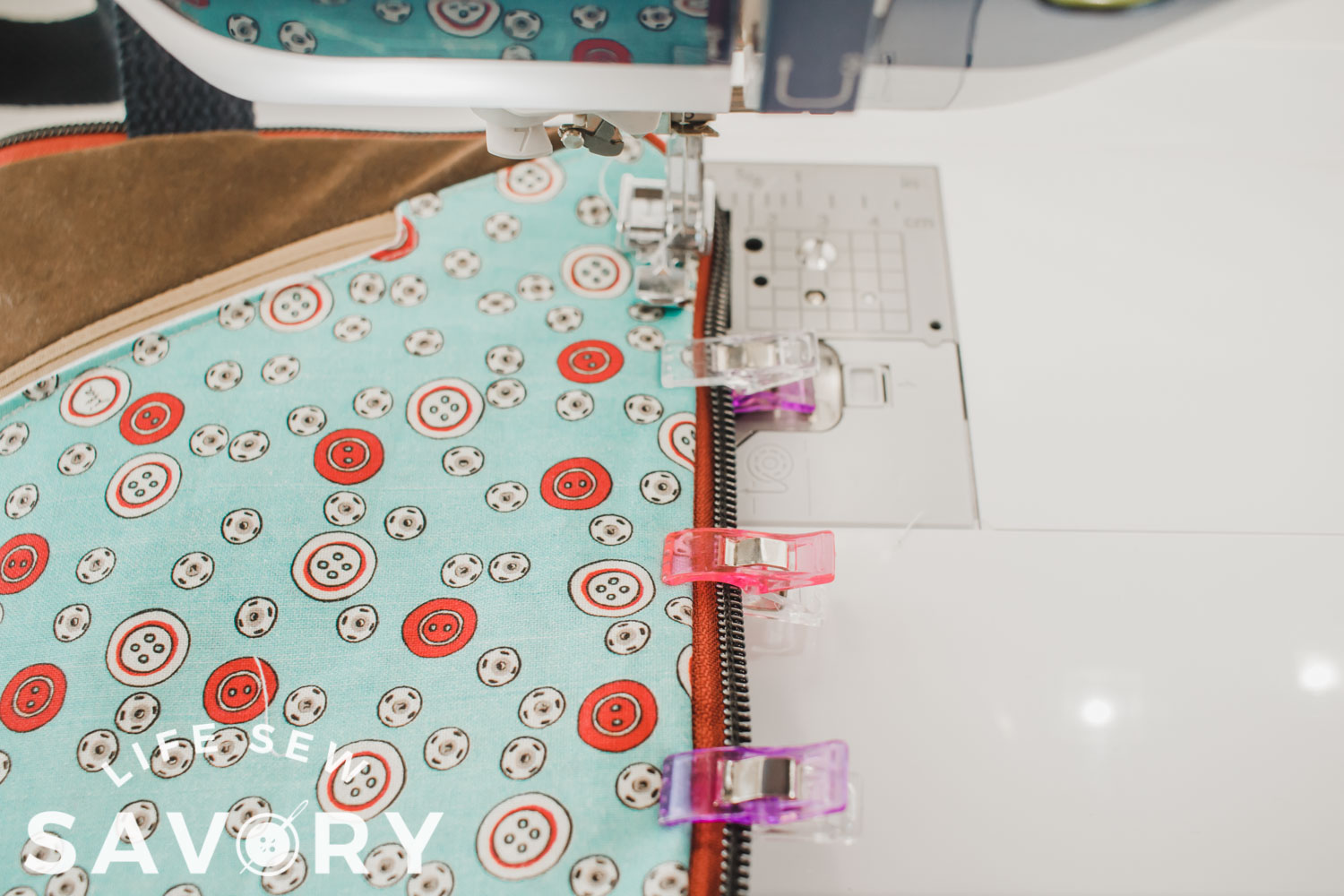 Zippered Laptop/Tablet Case Sewing Tutorial - Life Sew Savory