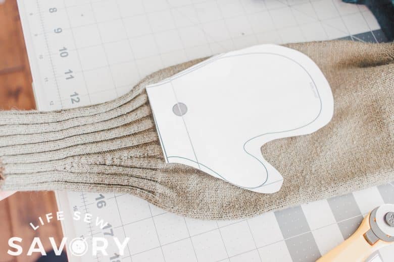 Free Mitten Pattern for Sewing - Life Sew Savory