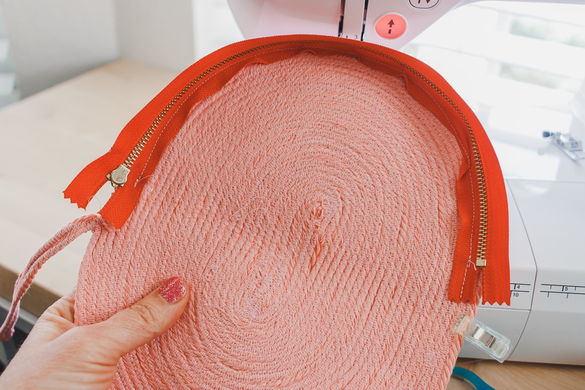 Rope Zipper pouch tutorial - Life Sew Savory