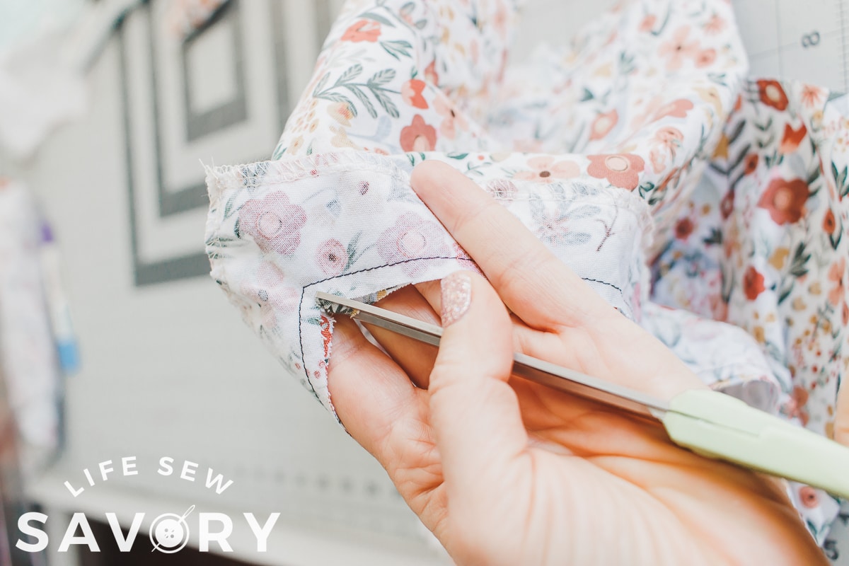 How to create a neck facing for sewing - Life Sew Savory