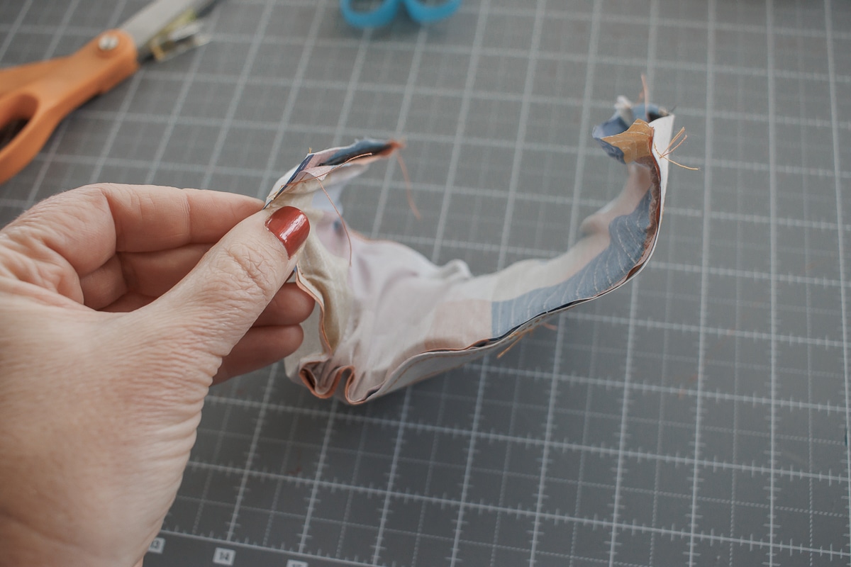 Notebook Pen holder free pdf pattern and tutorial - Life Sew Savory