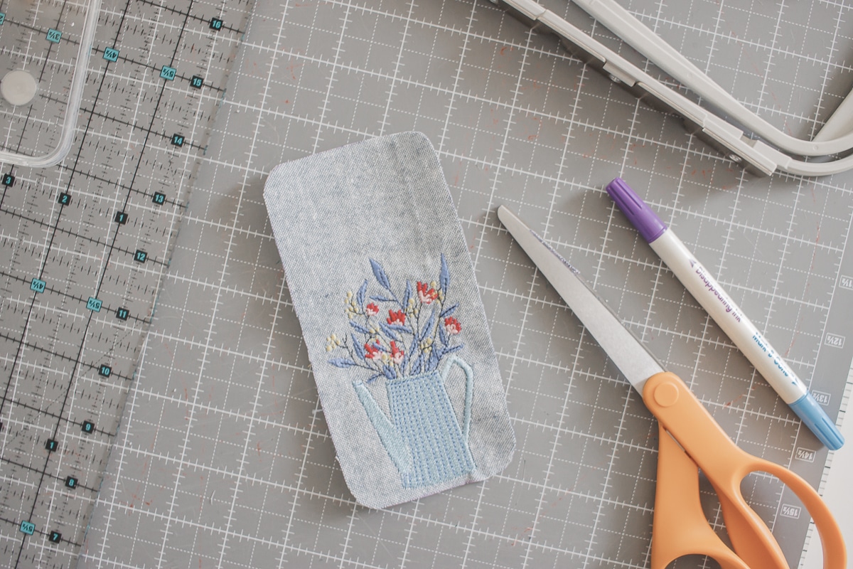 DIY fabric phone case tutorial - Life Sew Savory