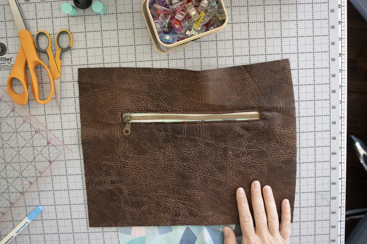 How to sew a zipper pocket - for bag making - Life Sew Savory