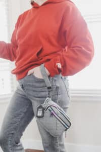 Phone wristlet wallet free sewing pattern - Life Sew Savory