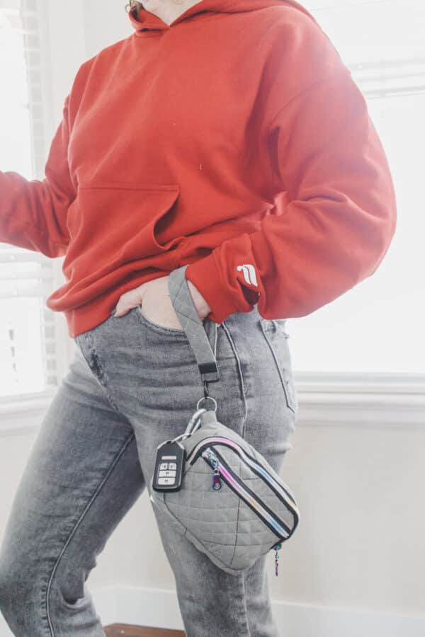 Phone wristlet wallet free sewing pattern - Life Sew Savory