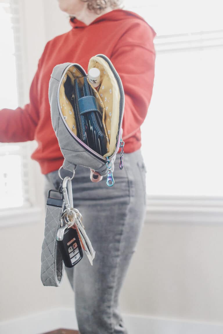 Phone wristlet wallet free sewing pattern - Life Sew Savory