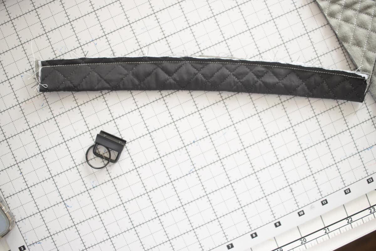 Phone wristlet wallet free sewing pattern - Life Sew Savory