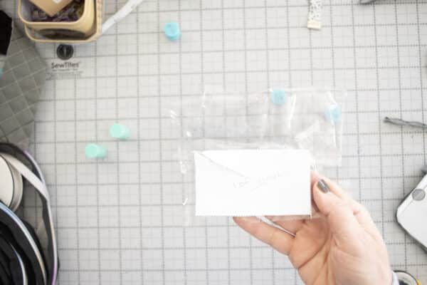 Phone wristlet wallet free sewing pattern - Life Sew Savory