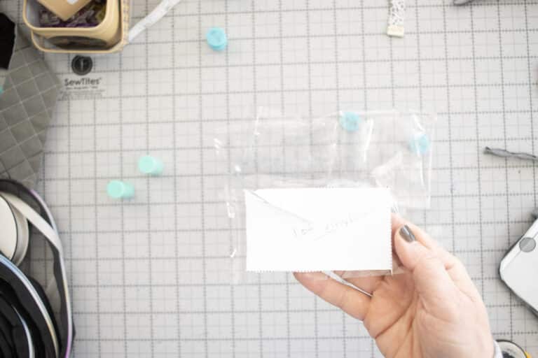 Phone wristlet wallet free sewing pattern - Life Sew Savory