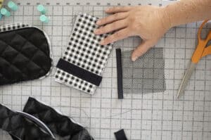Zippered Pencil Pouch Free sewing pattern - Life Sew Savory
