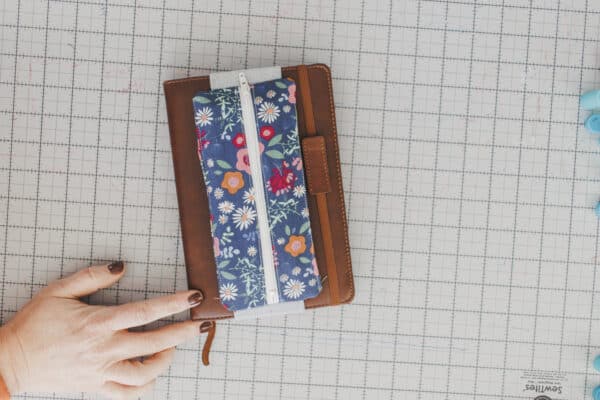 Notebook Pen Holder with Zipper tutorial - Life Sew Savory
